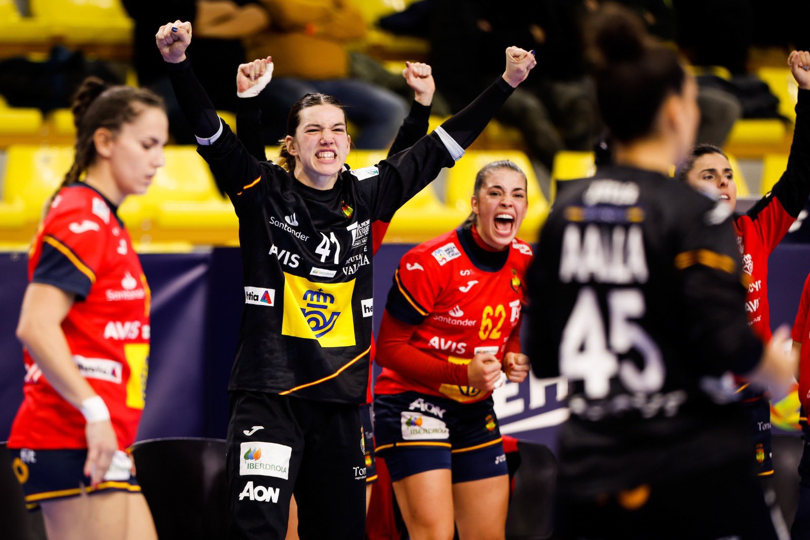 Las Guerreras, a por la plaza mundialista – LA ANTORCHITA